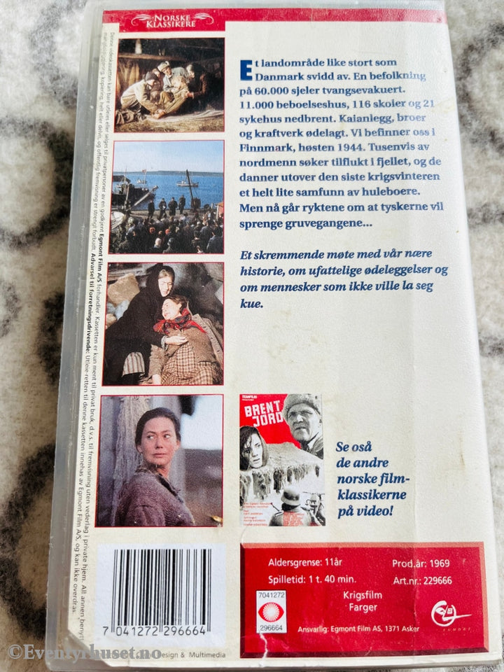 Brent jord (Norske Klassikere). 1969. VHS. – Eventyrhuset