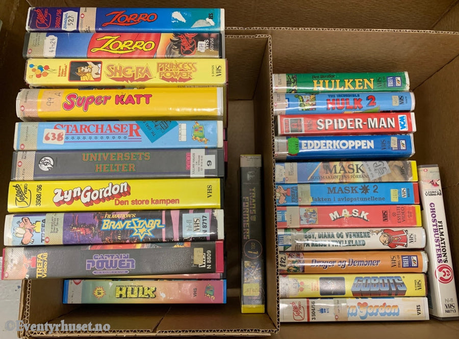 Download / Stream: Asterix og Kleopatra. 1982. VHS Big Box. Norwegian – Eventyrhuset