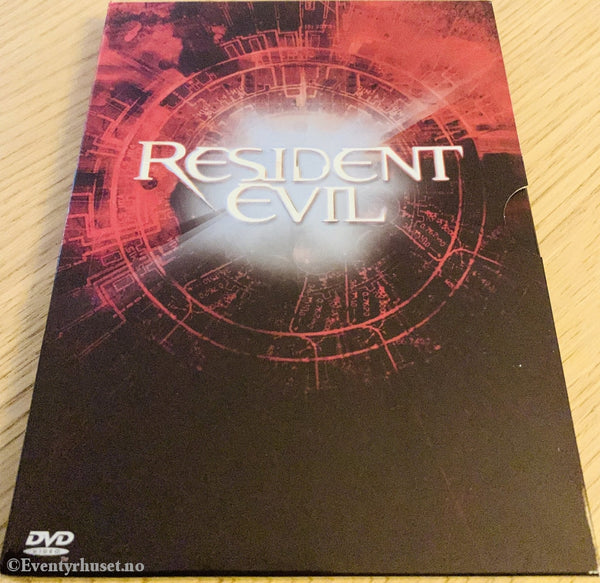 Resident Evil. 2002. DVD slipcase. – Eventyrhuset
